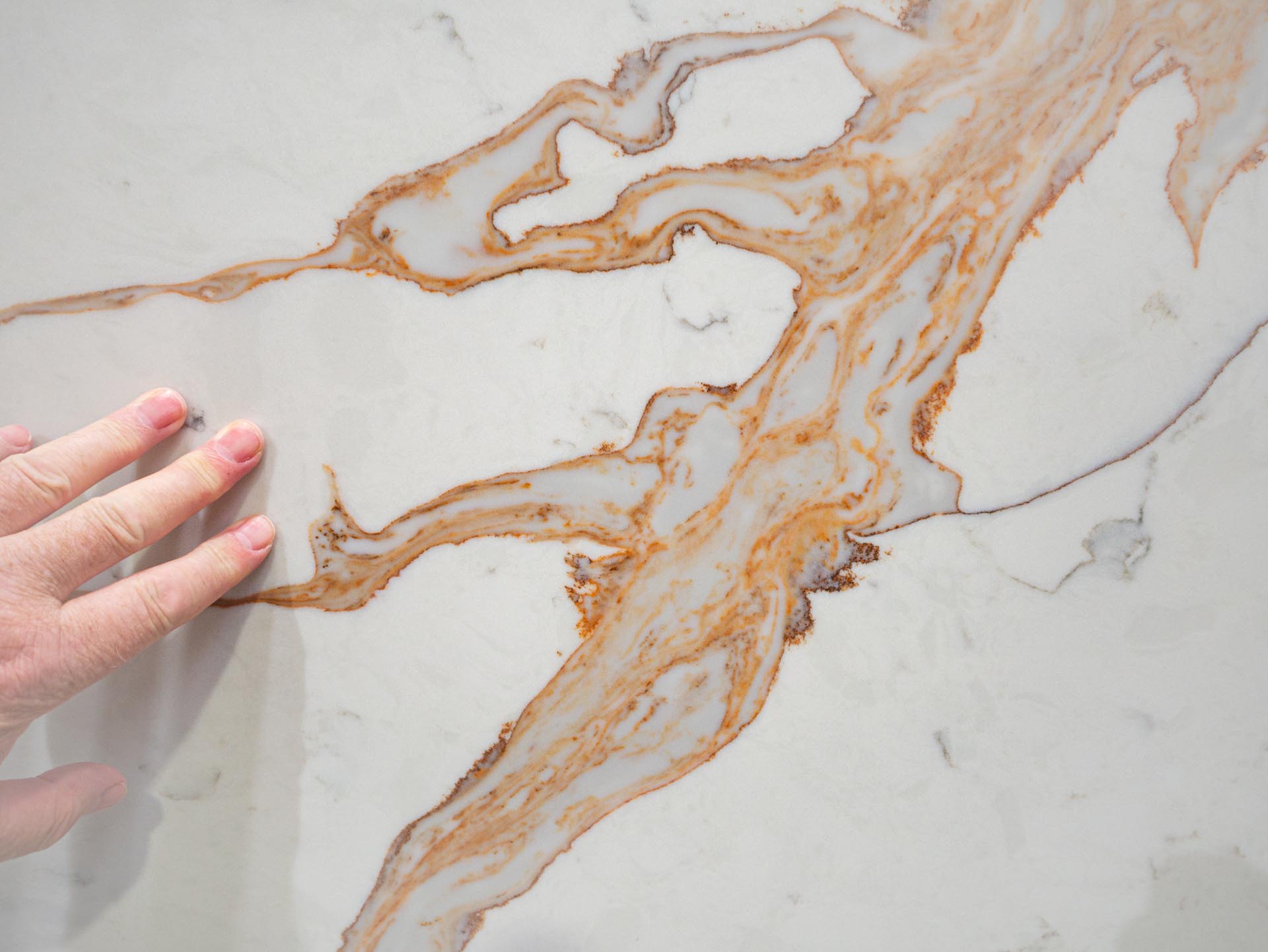 TWO NEW QUARTZ WORKTOPS IN OUR WAREHOUSE