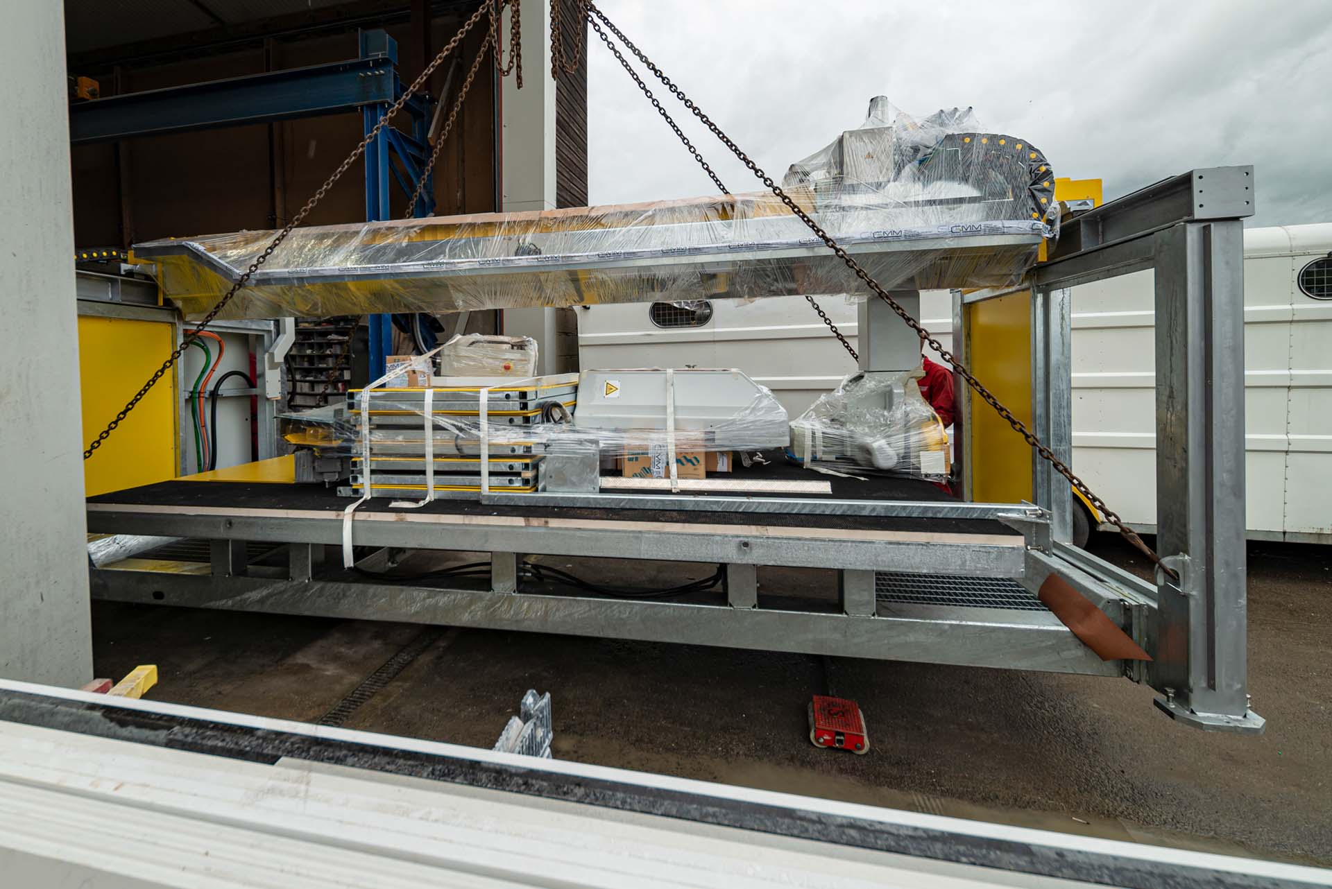 GRANITE WORKTOP FACTORY: OUR NEW CNC SAW